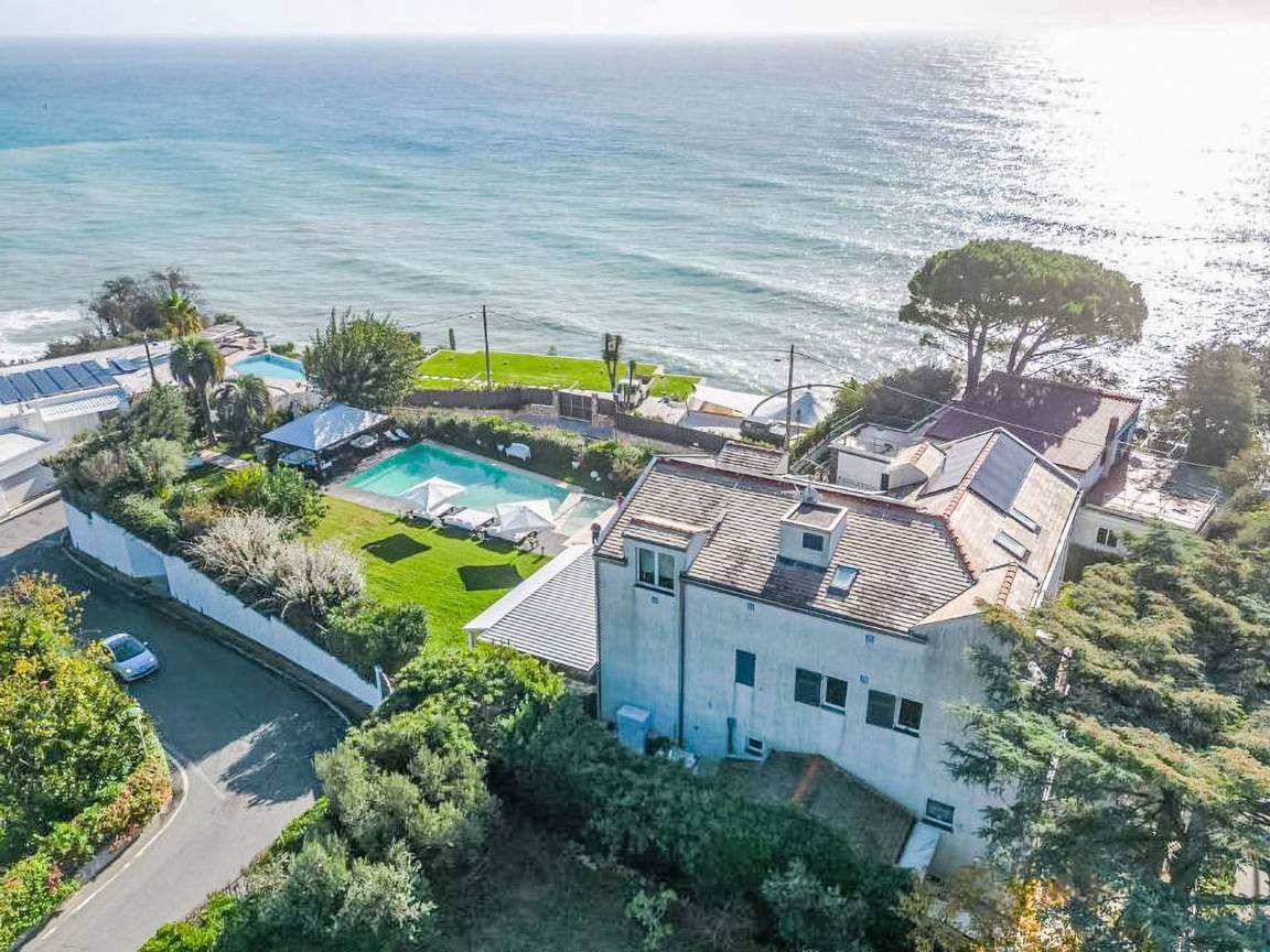 120 M² Appartamento Vacanza ∙ 1 Camera Da Letto ∙ 6 Ospiti - Celle Ligure