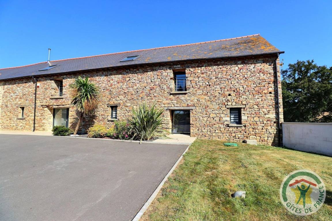 202 M² Gîte ∙ 4 Chambres ∙ 15 Personnes - Saint-Aubin-du-Cormier