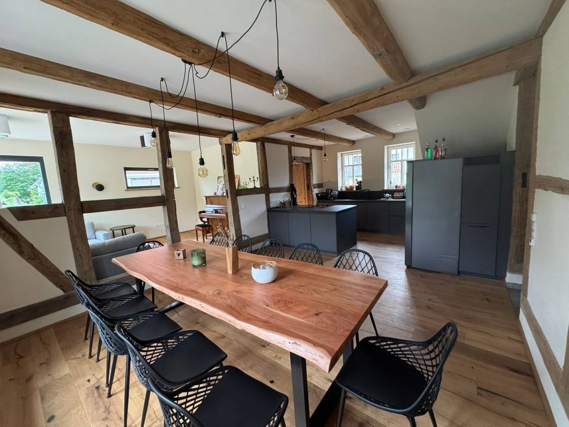 200 M² Ferienhaus ∙ 7 Schlafzimmer ∙ 17 Gäste - Bad Sachsa