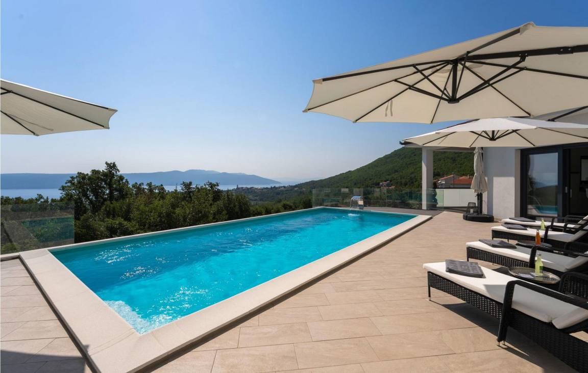 420 M² Huis ∙ 4 Slaapkamers ∙ 8 Gasten - Mošćenička Draga