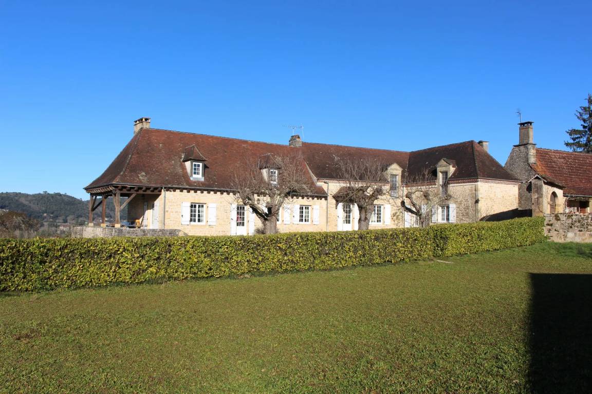240 M² Huis ∙ 6 Slaapkamers ∙ 14 Gasten - Souillac