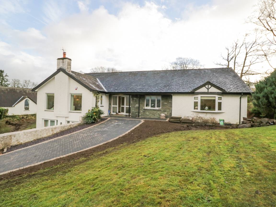Cottage ∙ 5 Bedrooms ∙ 10 Guests - Windermere