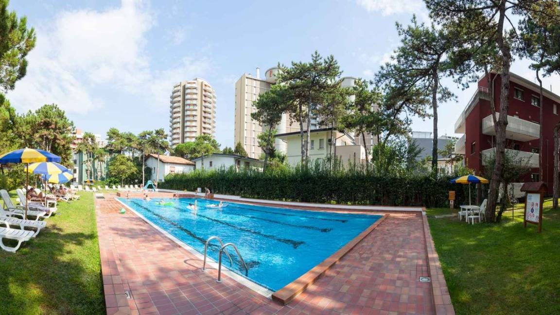 60 M² Apartment ∙ 2 Bedrooms ∙ 4 Guests - Lignano Sabbiadoro