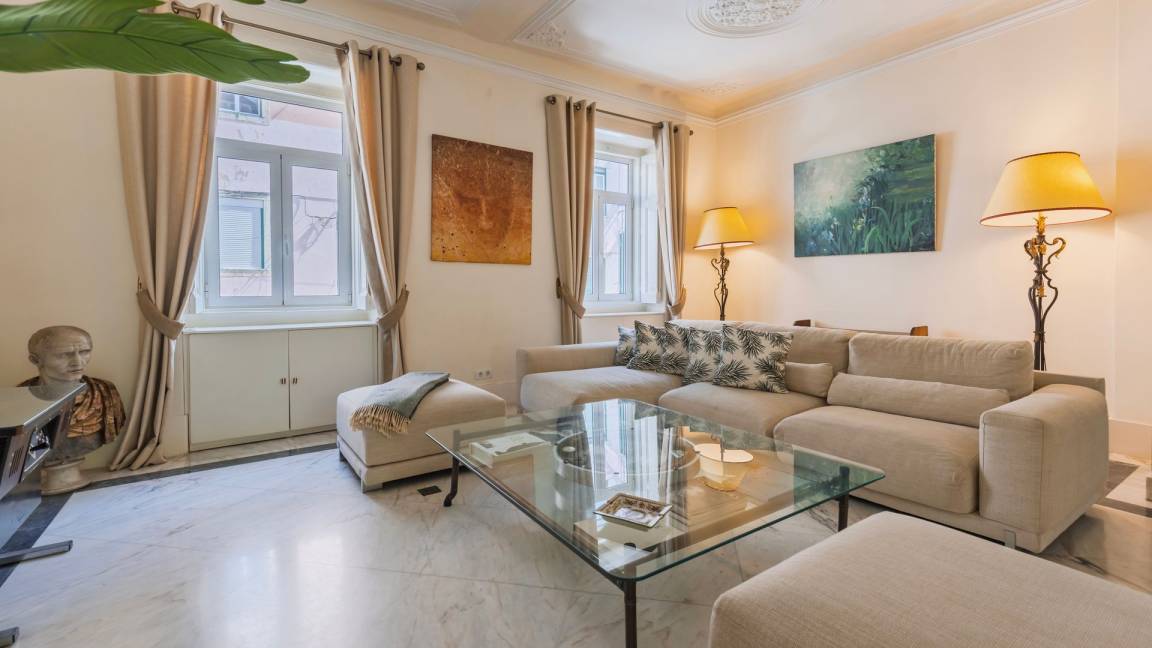 300 M² House ∙ 5 Bedrooms ∙ 9 Guests - Lisbon