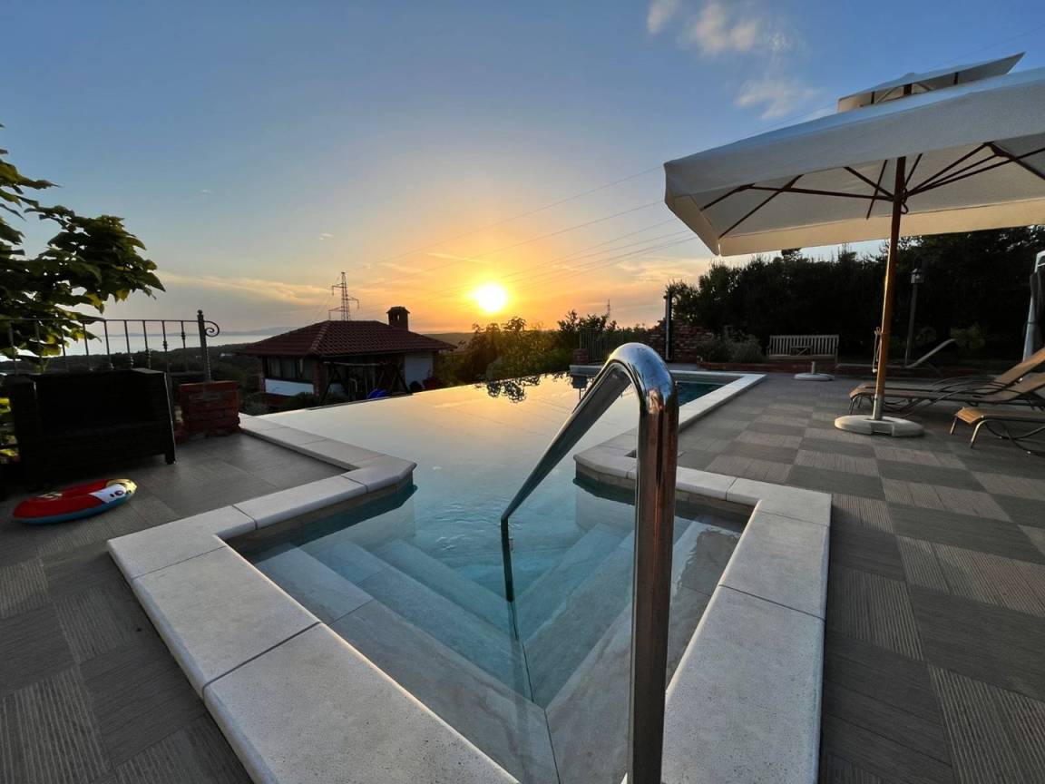 55 M² Apartment ∙ 2 Bedrooms ∙ 5 Guests - Rab