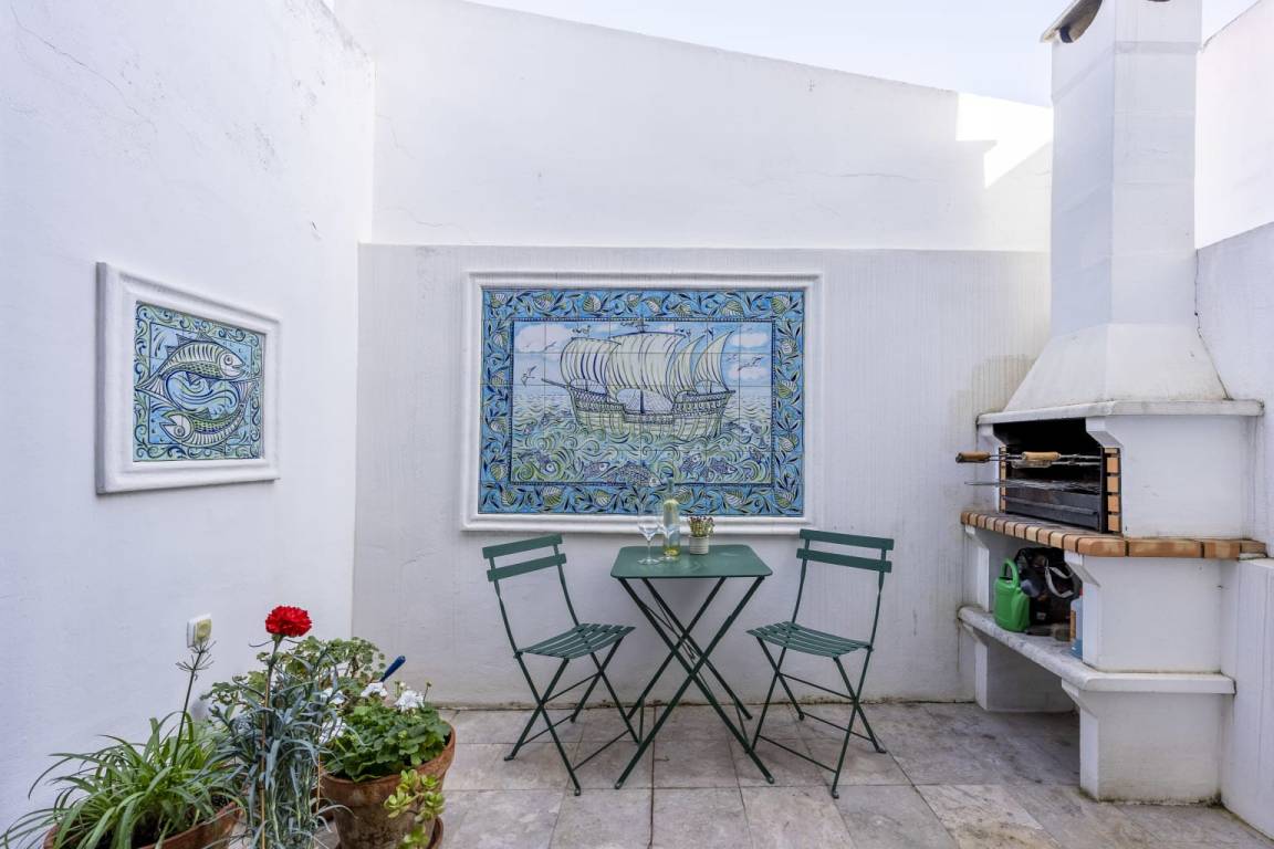 100 M² Huis ∙ 2 Slaapkamers ∙ 4 Gasten - Lagos