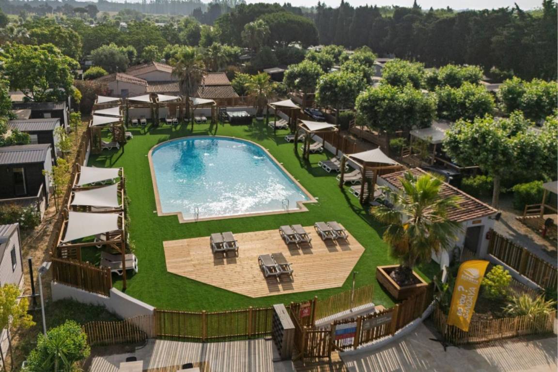 71 M² Camping ∙ 5 Bedrooms ∙ 10 Guests - Fréjus