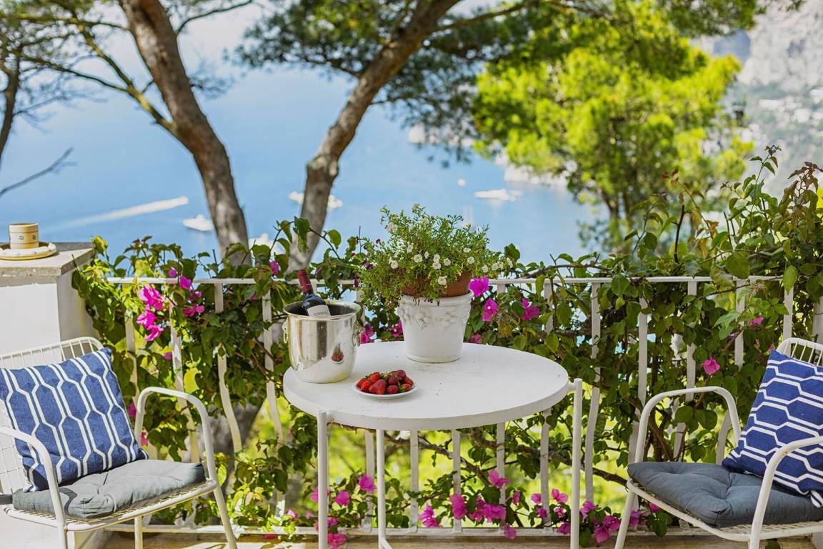 130 M² Apartment ∙ 4 Bedrooms ∙ 8 Guests - Capri
