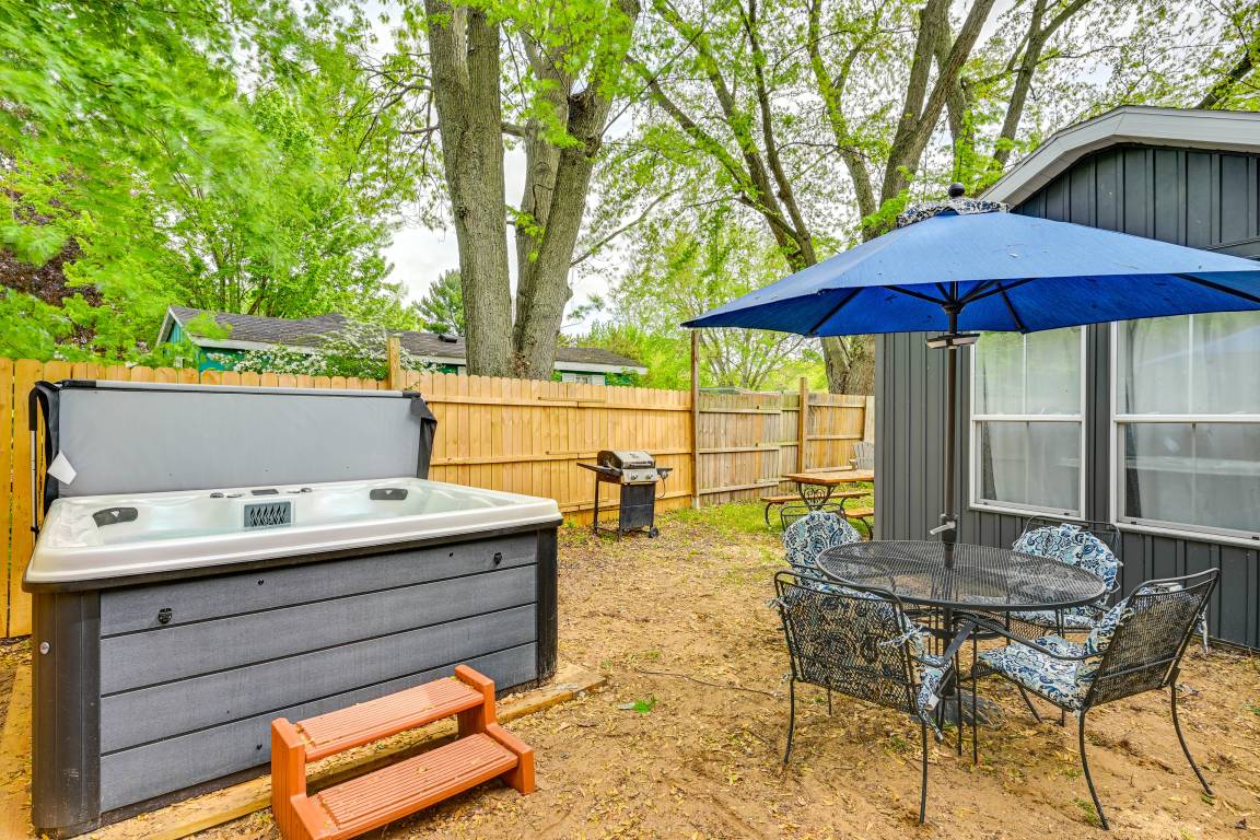 130 M² House ∙ 3 Bedrooms ∙ 6 Guests - Lake Michigan Beach, MI