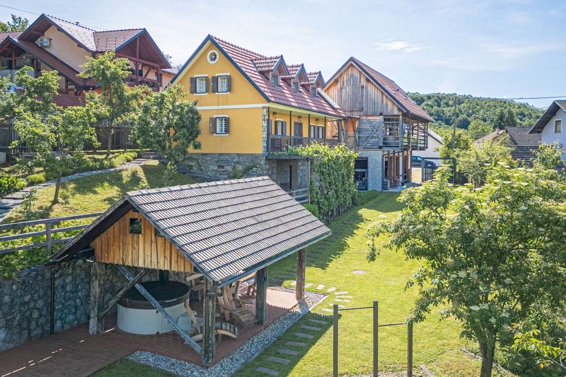 115 M² House ∙ 4 Bedrooms ∙ 8 Guests - Gradac