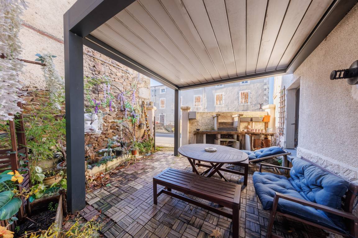 150 M² Maison De Vacances ∙ 3 Chambres ∙ 6 Personnes - Ambert