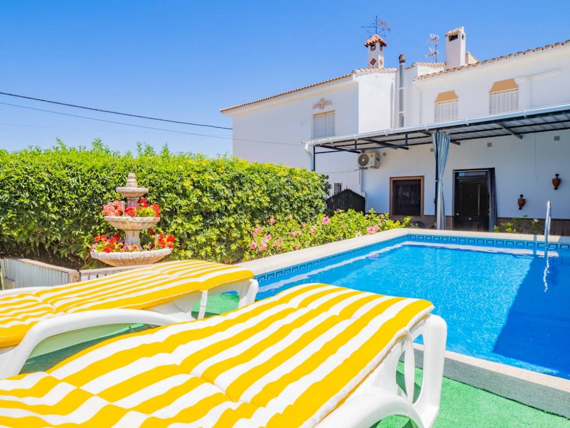 115 M² House ∙ 3 Bedrooms ∙ 6 Guests - Coín