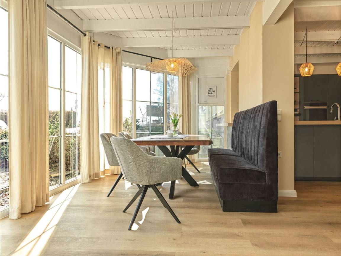 130 M² Apartment ∙ 4 Bedrooms ∙ 8 Guests - Wismar