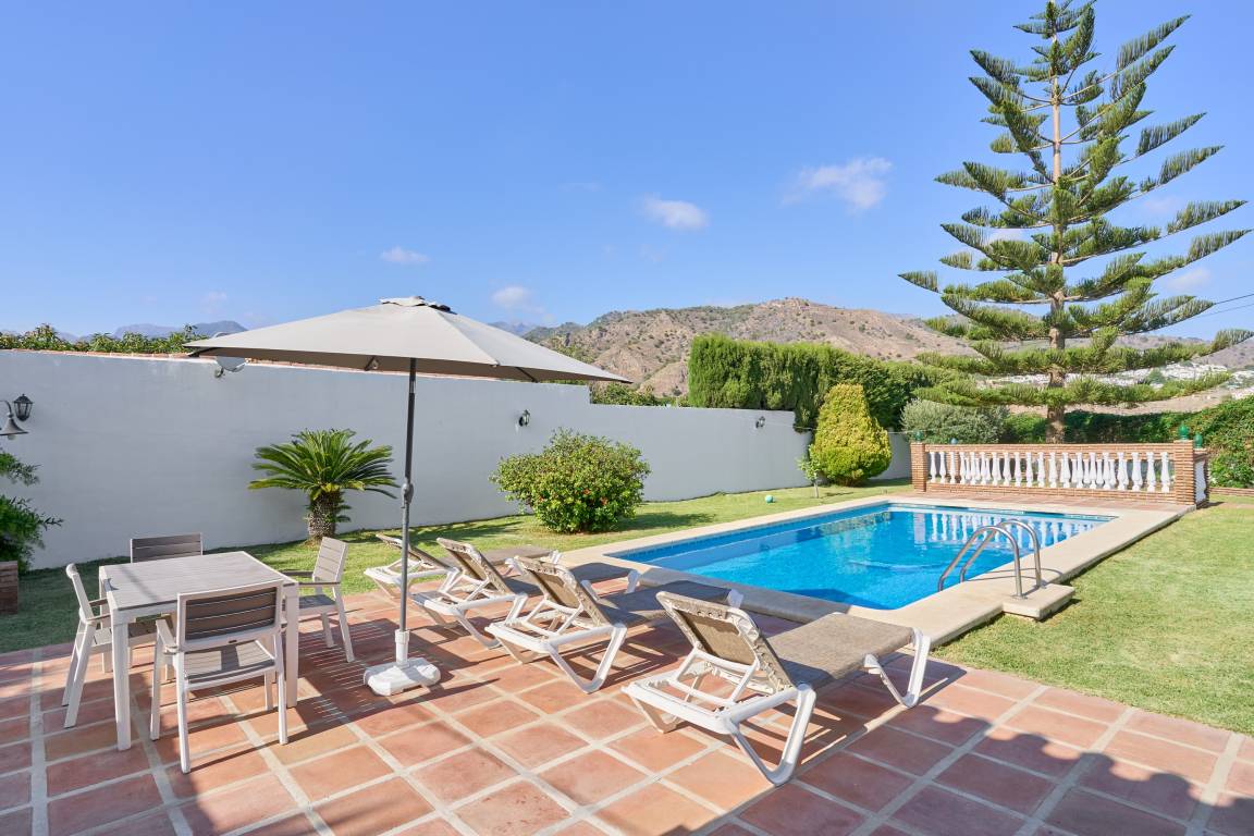 85 M² Villa ∙ 2 Bedrooms ∙ 5 Guests - Frigiliana