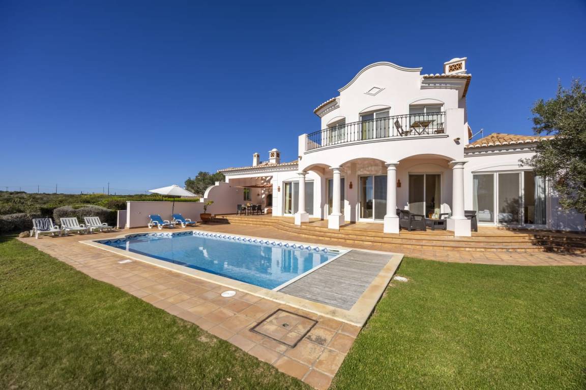 250 M² Villa ∙ 3 Bedrooms ∙ 6 Guests - Sagres