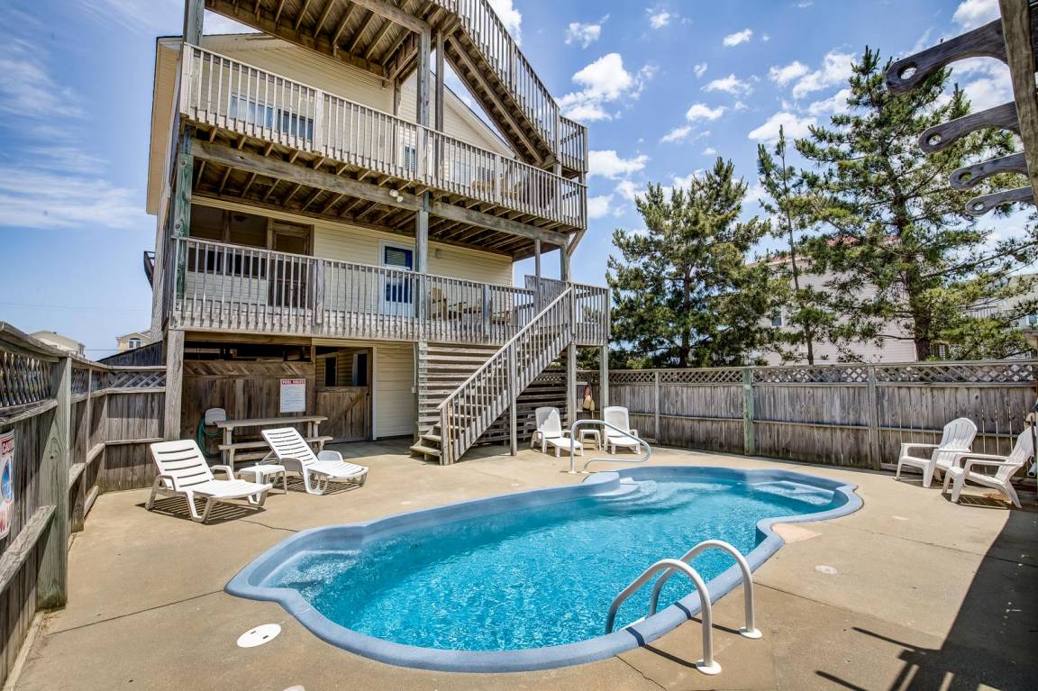 House ∙ 4 Bedrooms ∙ 10 Guests - Nags Head, NC