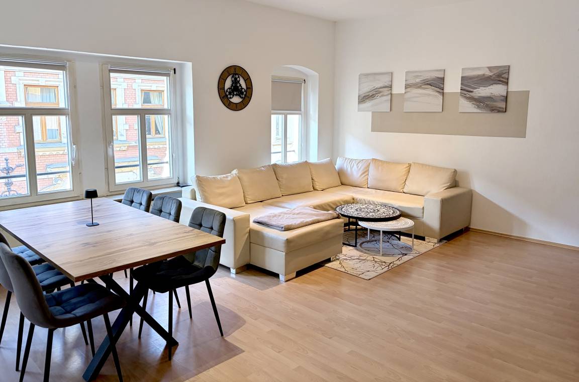 Apartment ∙ 2 Bedrooms ∙ 5 Guests - Halle (Saale)