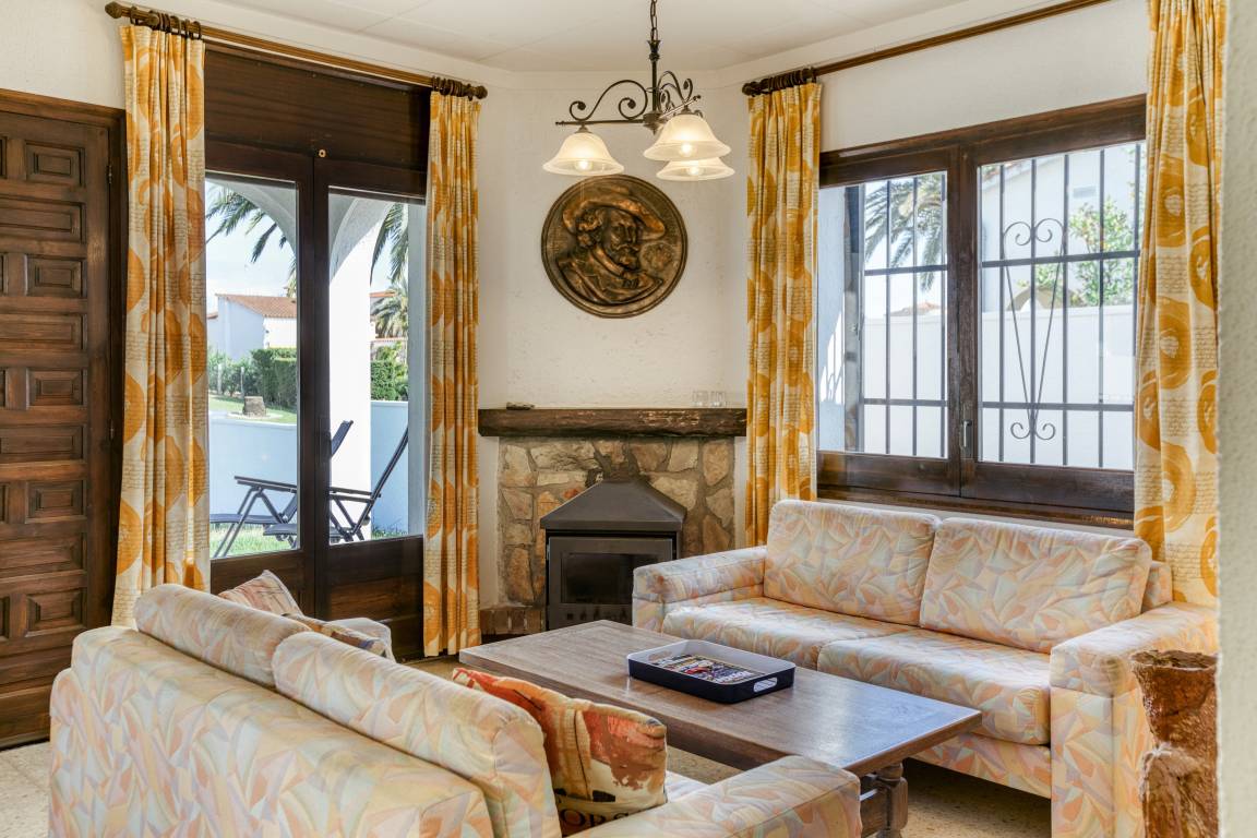 65 M² Maison De Vacances ∙ 3 Chambres ∙ 6 Personnes - Empuriabrava