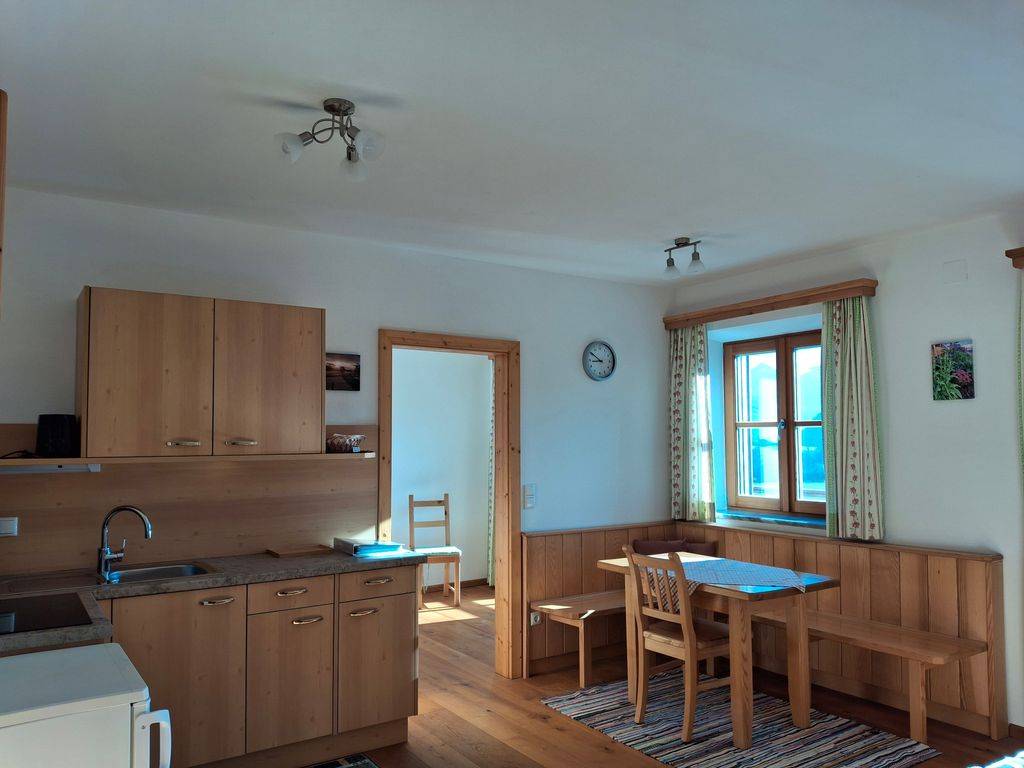 50 M² Ferienwohnung ∙ 1 Schlafzimmer ∙ 4 Gäste - Strobl