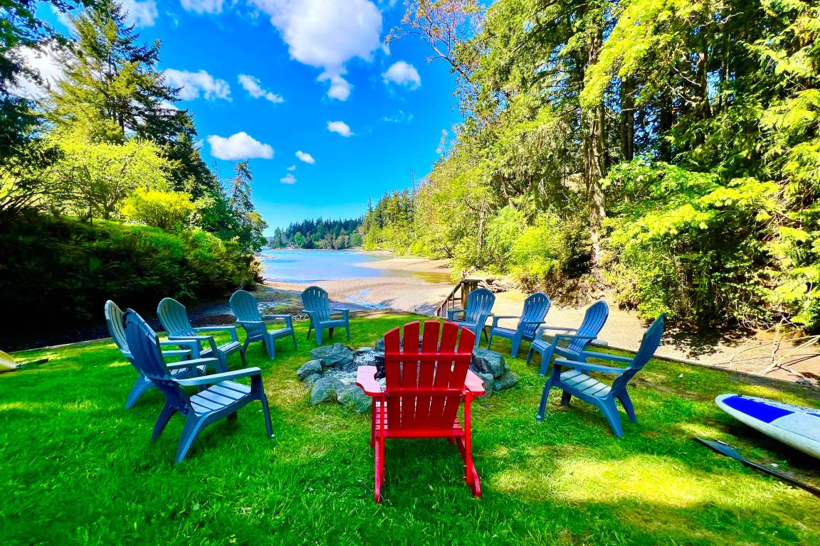 306 M² House ∙ 6 Bedrooms ∙ 16 Guests - Bremerton, WA