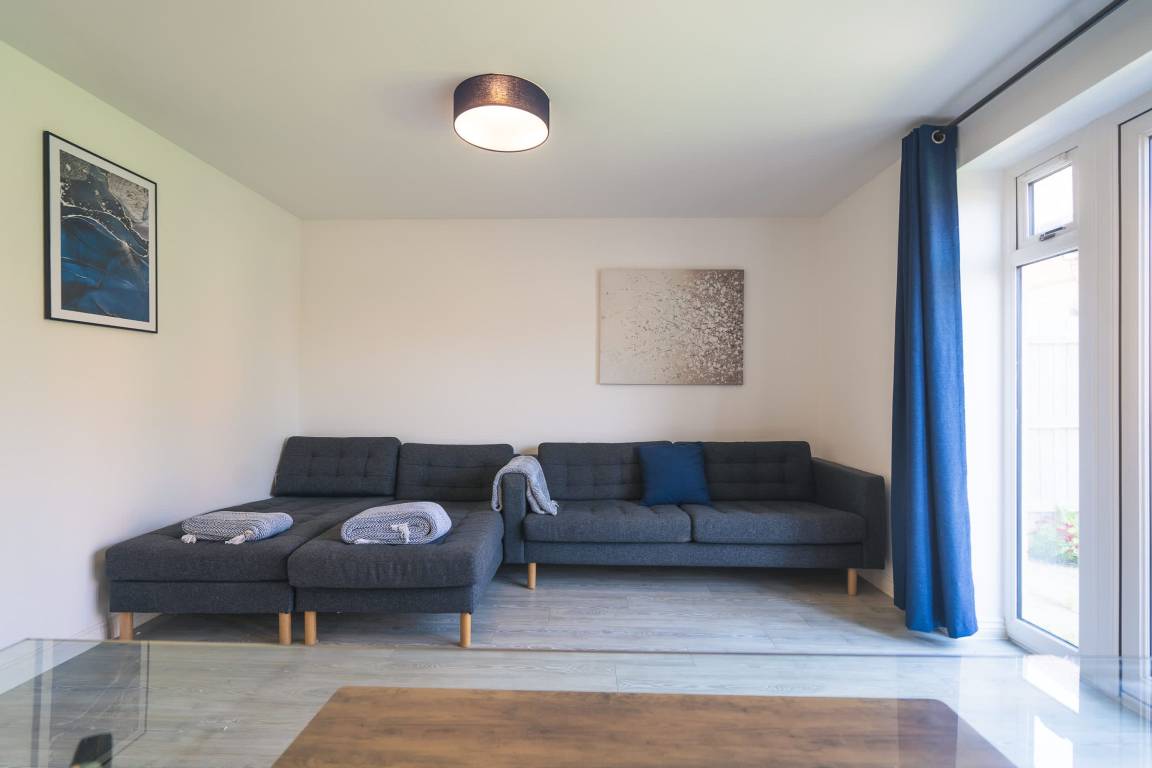 House ∙ 3 Bedrooms ∙ 8 Guests - Banbury