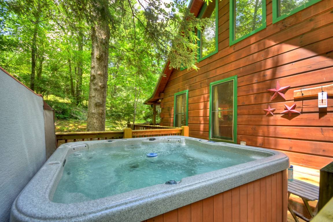 125 M² Cabin ∙ 2 Bedrooms ∙ 6 Guests - Georgia, GA