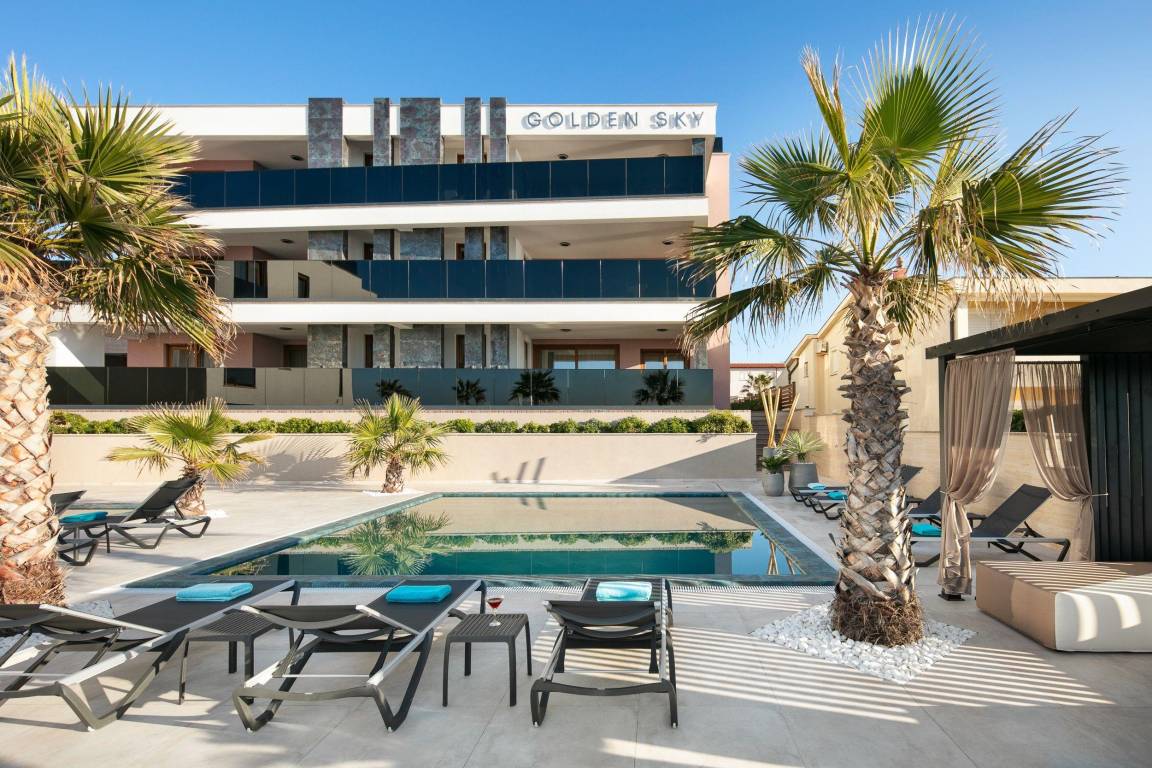 74 M² Apartment ∙ 2 Bedrooms ∙ 4 Guests - Vir