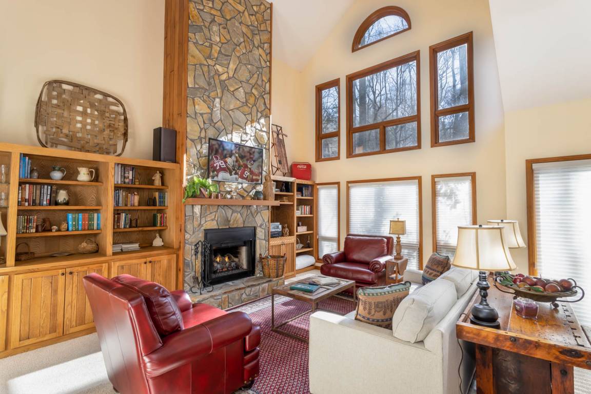 136 M² House ∙ 2 Bedrooms ∙ 6 Guests - Blowing Rock, NC
