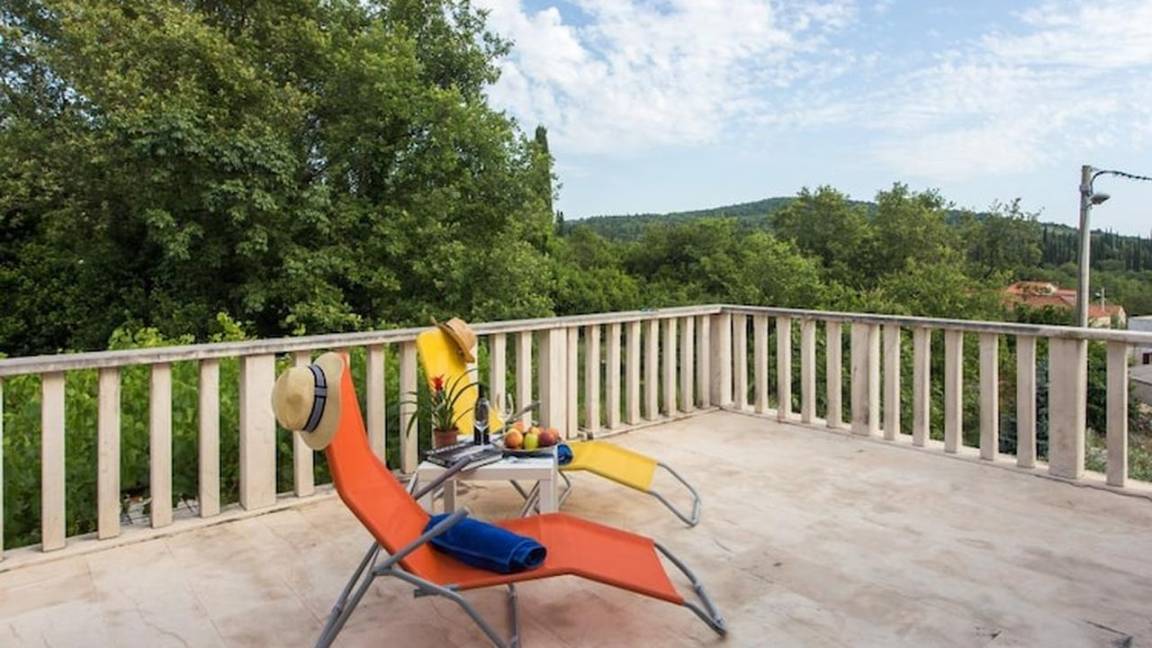 82 M² Ferienwohnung ∙ 2 Schlafzimmer ∙ 6 Gäste - Cavtat