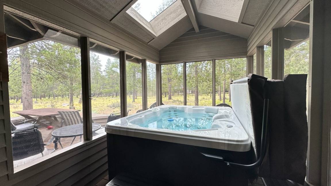 178 M² House ∙ 3 Bedrooms ∙ 8 Guests - Sunriver, OR
