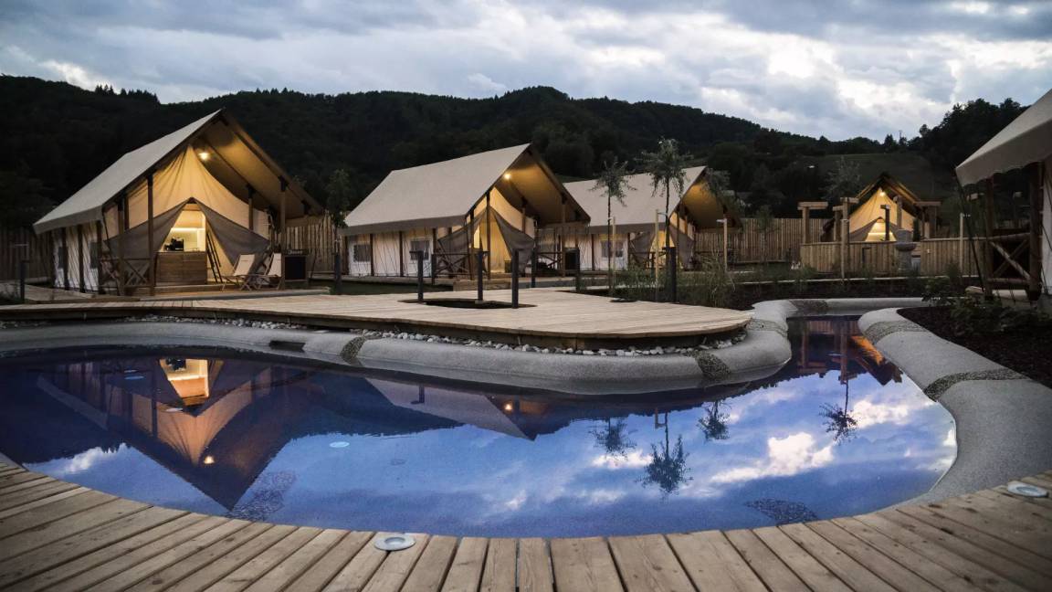 45 M² Hotel ∙ 1 Schlafzimmer ∙ 5 Gäste - Olimje