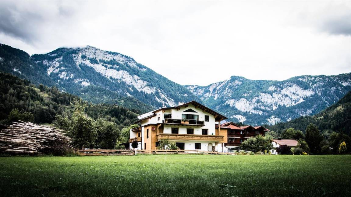 60 M² Apartment ∙ 2 Bedrooms ∙ 6 Guests - Hallstatt