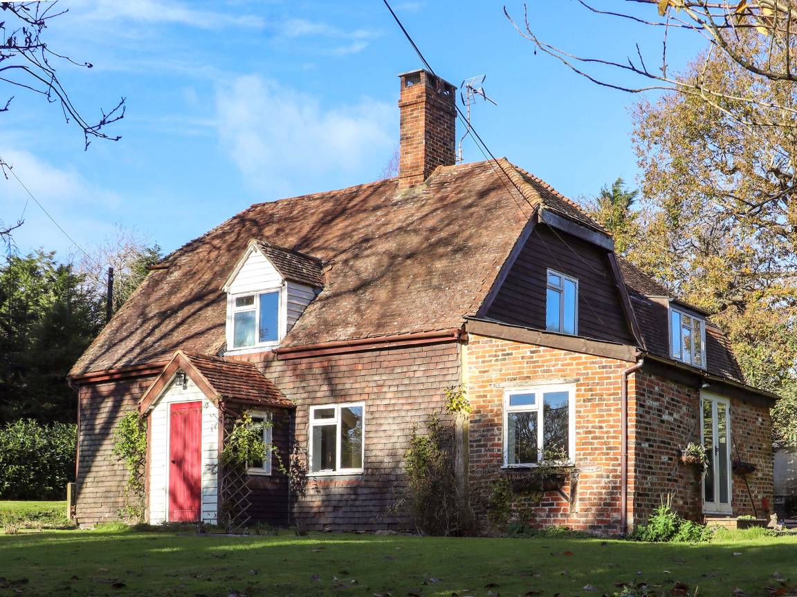 Cottage ∙ 6 Bedrooms ∙ 11 Guests - Sissinghurst