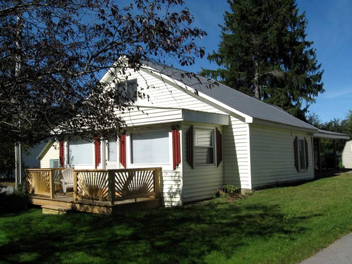 Farmhouse ∙ 3 Bedrooms ∙ 7 Guests - Cooperstown, NY