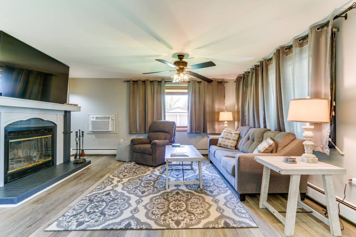 186 M² House ∙ 3 Bedrooms ∙ 8 Guests - Lakeview, OH