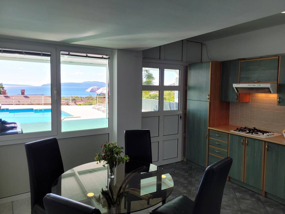 65 M² Ferienhaus ∙ 2 Schlafzimmer ∙ 4 Gäste - Mošćenička Draga