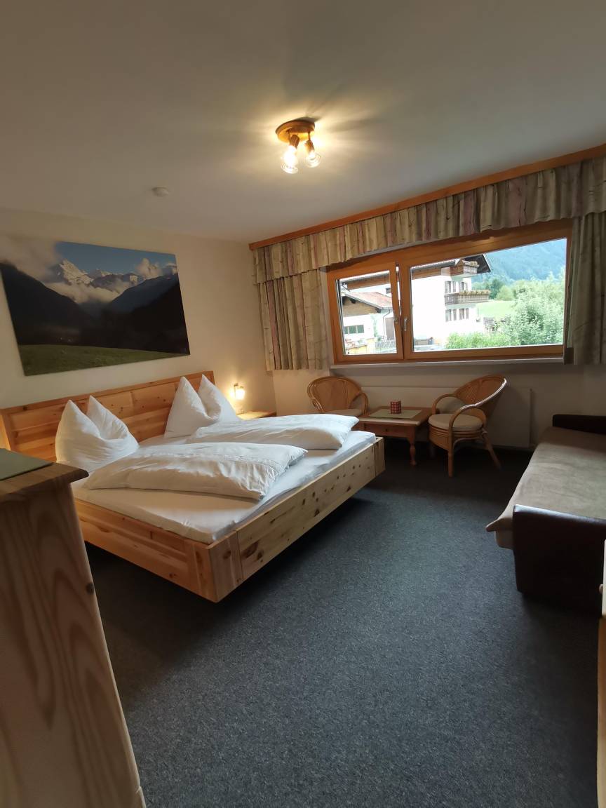 62 M² Apartment ∙ 2 Bedrooms ∙ 6 Guests - Gargellen