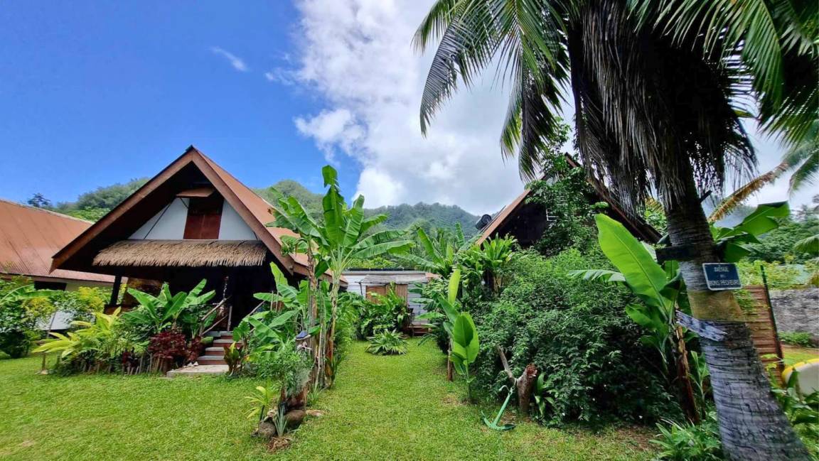 80 M² Bungalow ∙ 2 Bedrooms ∙ 5 Guests - French Polynesia