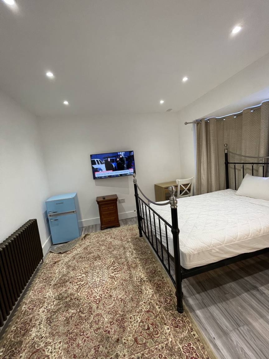 House ∙ 6 Bedrooms ∙ 12 Guests - Ruislip