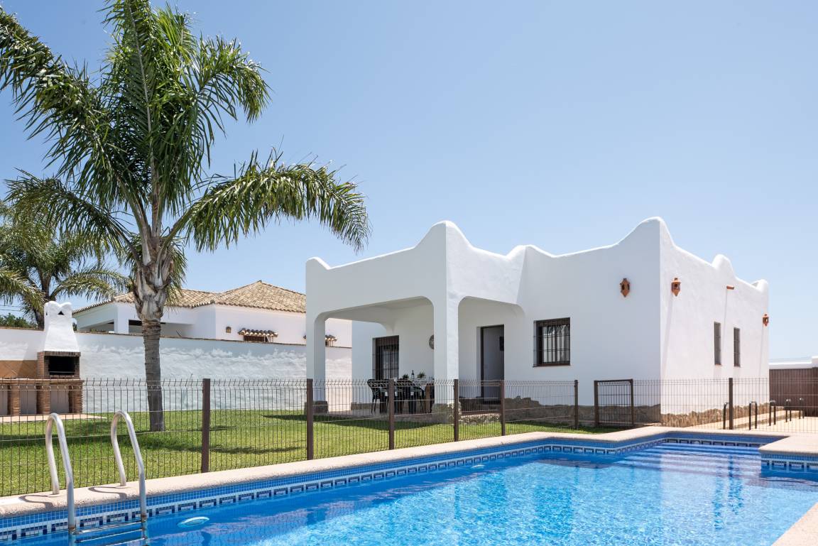 95 M² House ∙ 4 Bedrooms ∙ 8 Guests - Chiclana de la Frontera