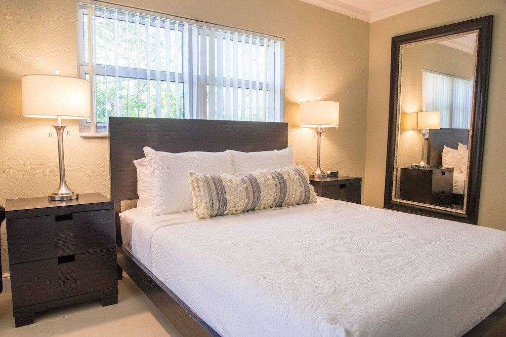 93 M² Apartment ∙ 2 Bedrooms ∙ 4 Guests - Pompano Beach, FL