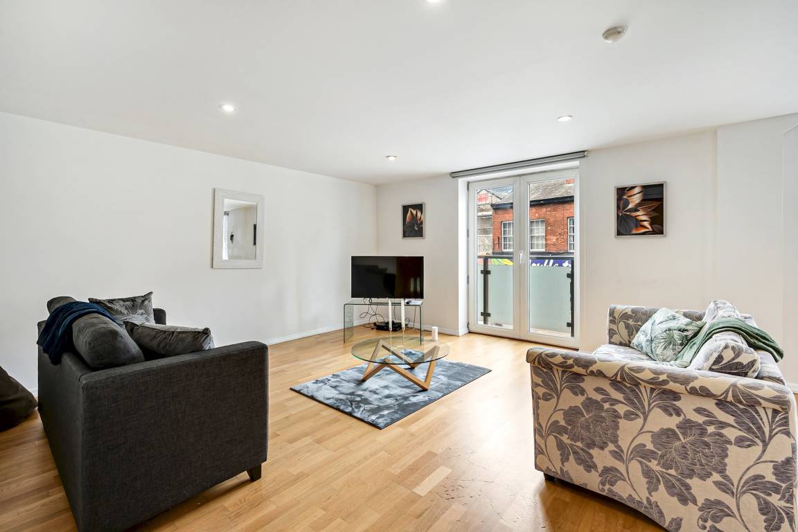 74 M² Apartment ∙ 2 Bedrooms ∙ 4 Guests - Knutsford