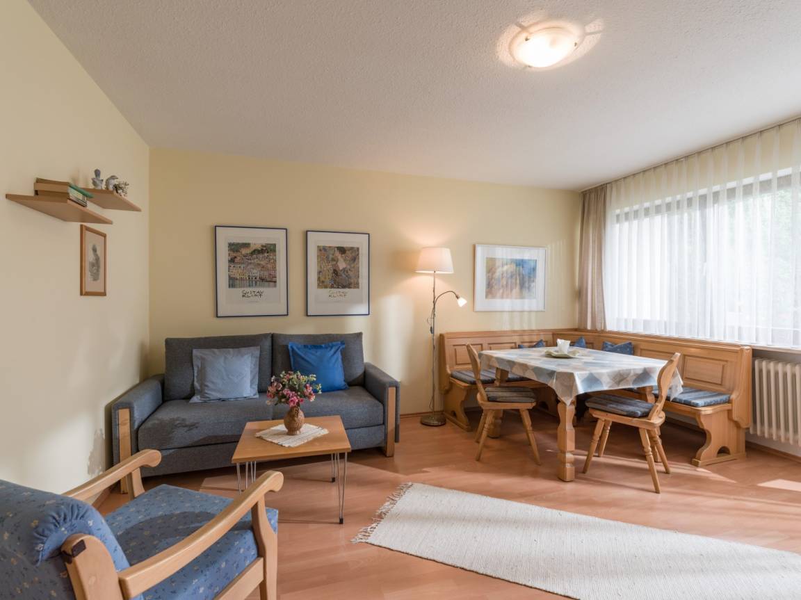 50 M² Ferienwohnung ∙ 1 Schlafzimmer ∙ 4 Gäste - Bad Feilnbach