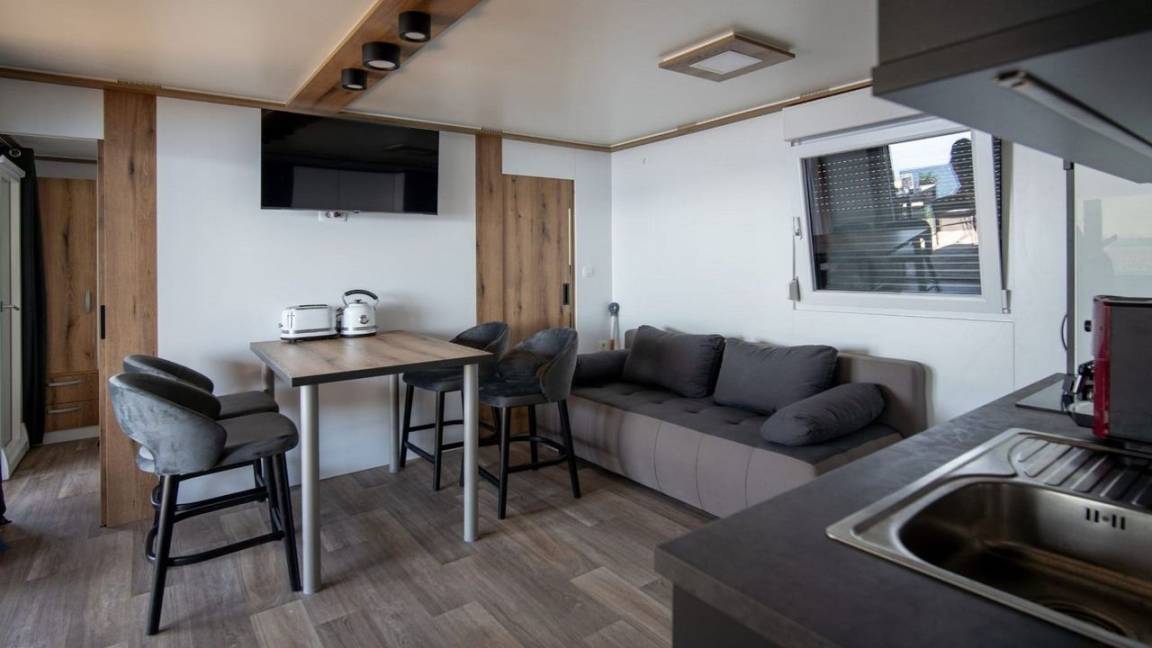 65 M² House ∙ 2 Bedrooms ∙ 6 Guests - Novi Vinodolski