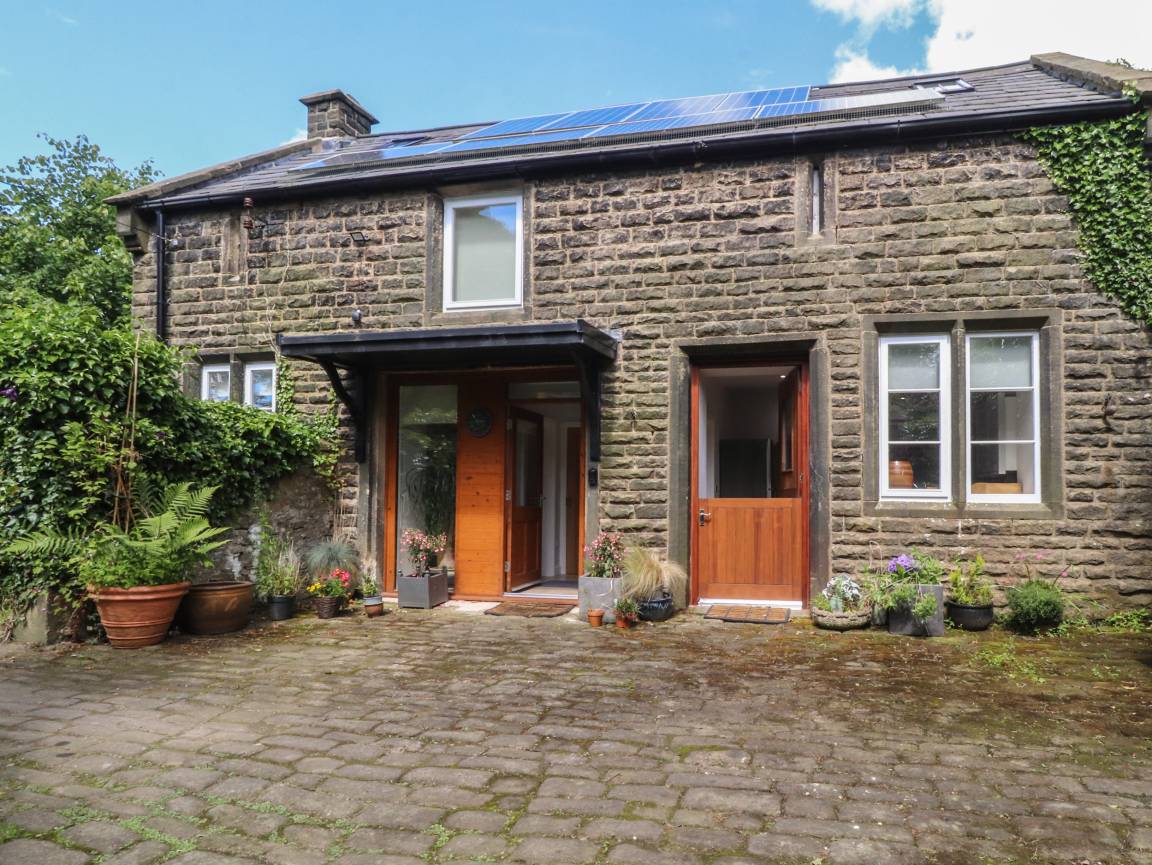 Cottage ∙ 2 Bedrooms ∙ 4 Guests - Hebden Bridge