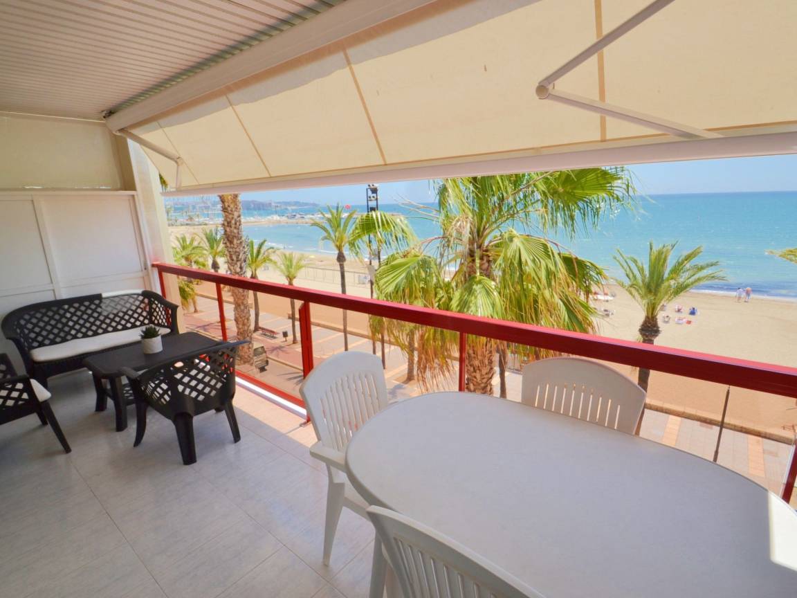 60 M² Apartamento ∙ 2 Habitaciones ∙ 6 Huéspedes - Reus