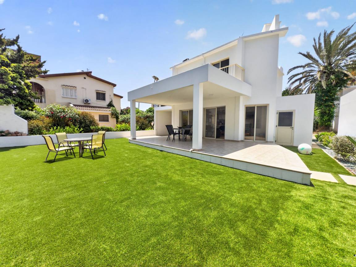 170 M² Apartment ∙ 3 Bedrooms ∙ 6 Guests - Fig Tree