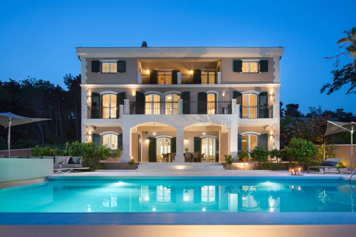 450 M² Villa Vacanza ∙ 5 Camere Da Letto ∙ 12 Ospiti - Jadranovo