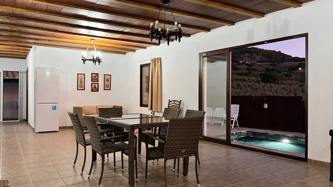 240 M² Maison De Campagne ∙ 5 Chambres ∙ 12 Personnes - Archidona