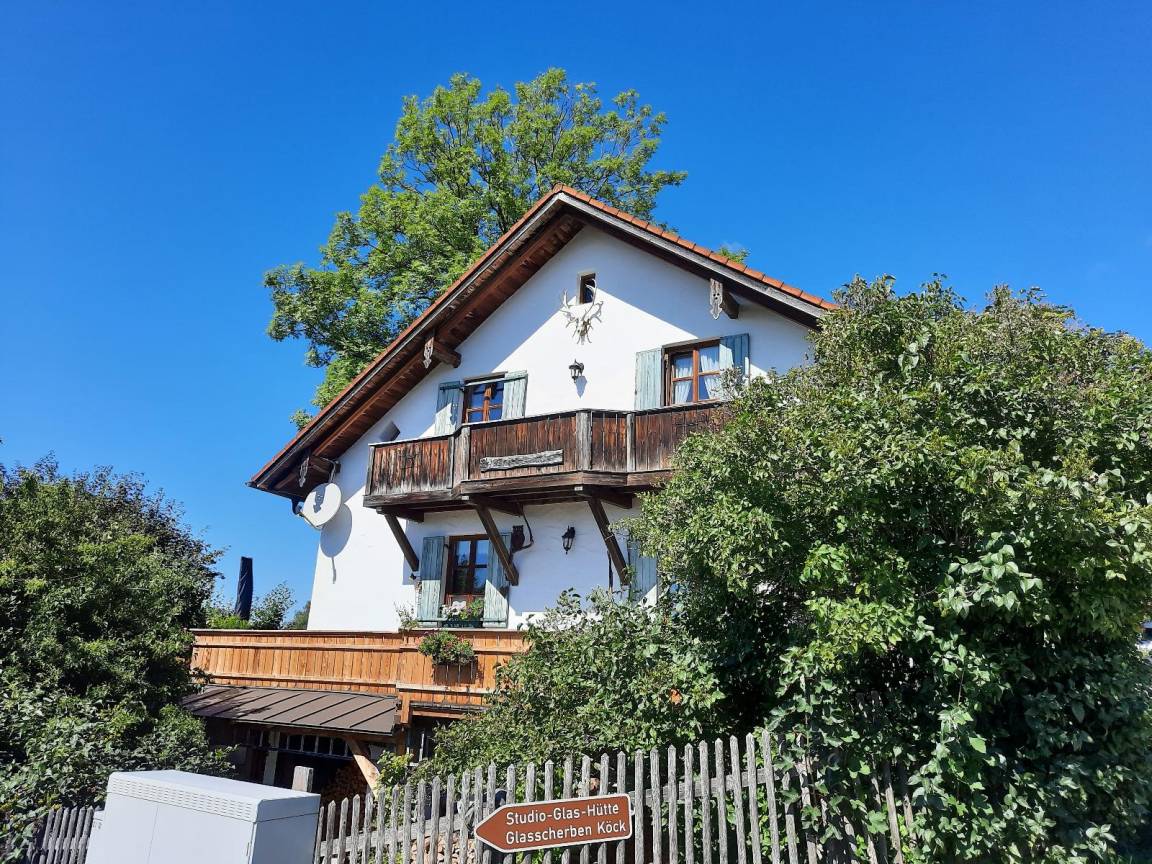 85 M² Ferienwohnung ∙ 2 Schlafzimmer ∙ 5 Gäste - Grafenau